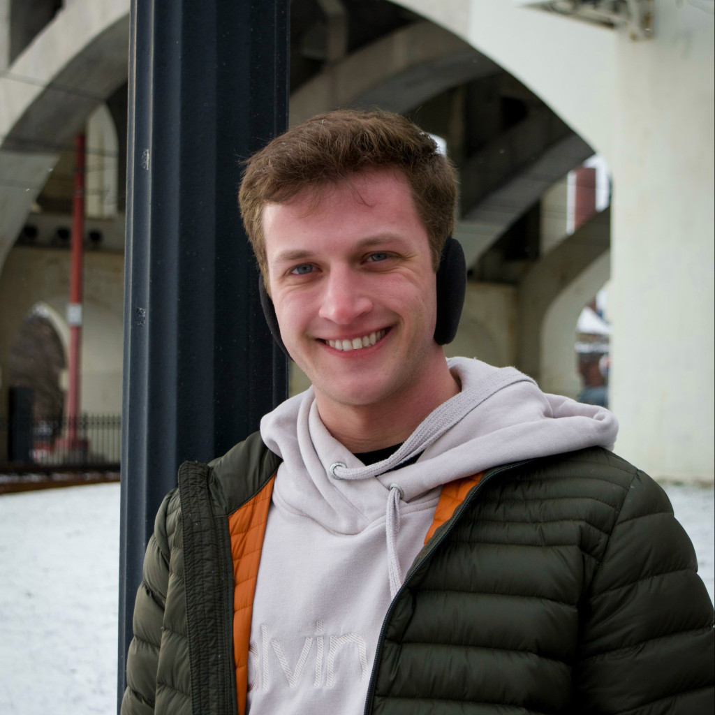 Hunter Ford – Handelsman Lab